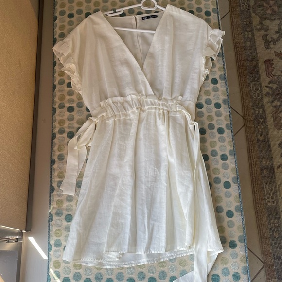 Zara | Dresses | Zara Ruffle Sleeve Dress | Poshmark